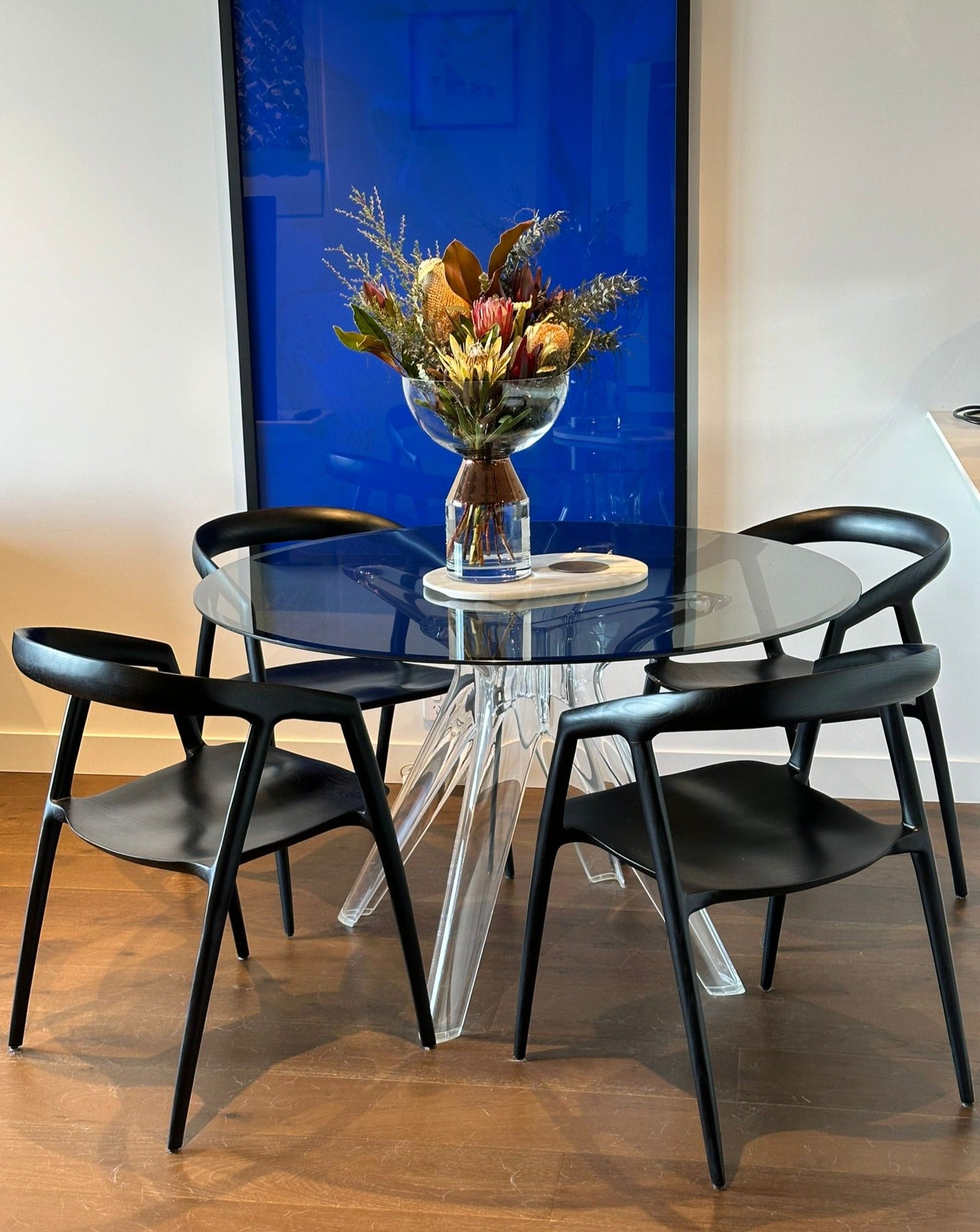 Kartell Sir Gio Round Dining Table – Didi and Dora