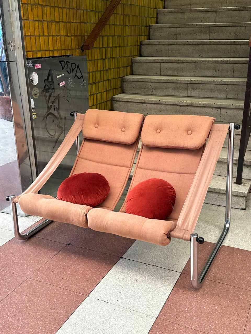 Vintage Sling 2 Seater by Pluto – Didi and Dora