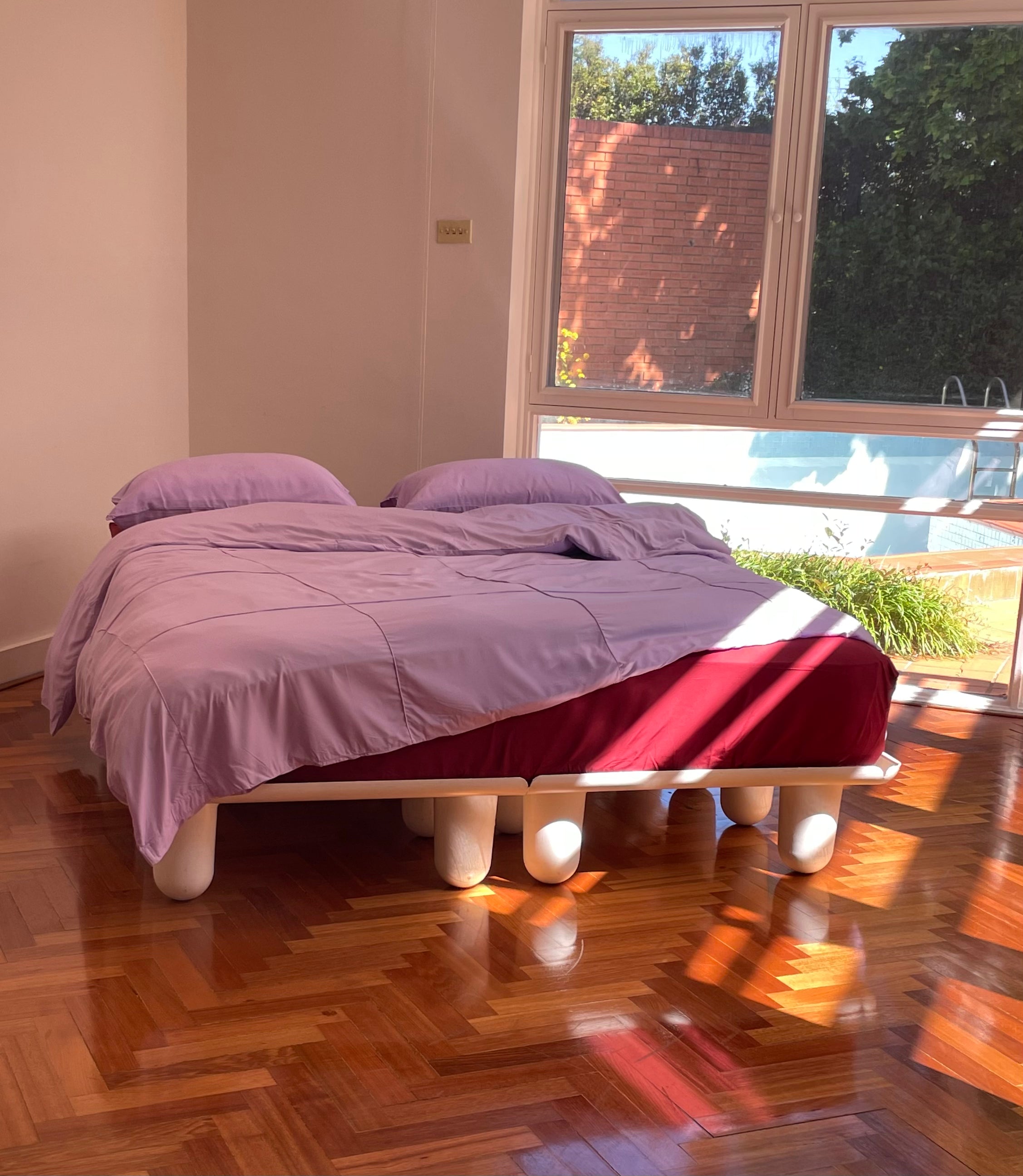 Kartell 'Centipede' Queen Bed Base – Didi and Dora