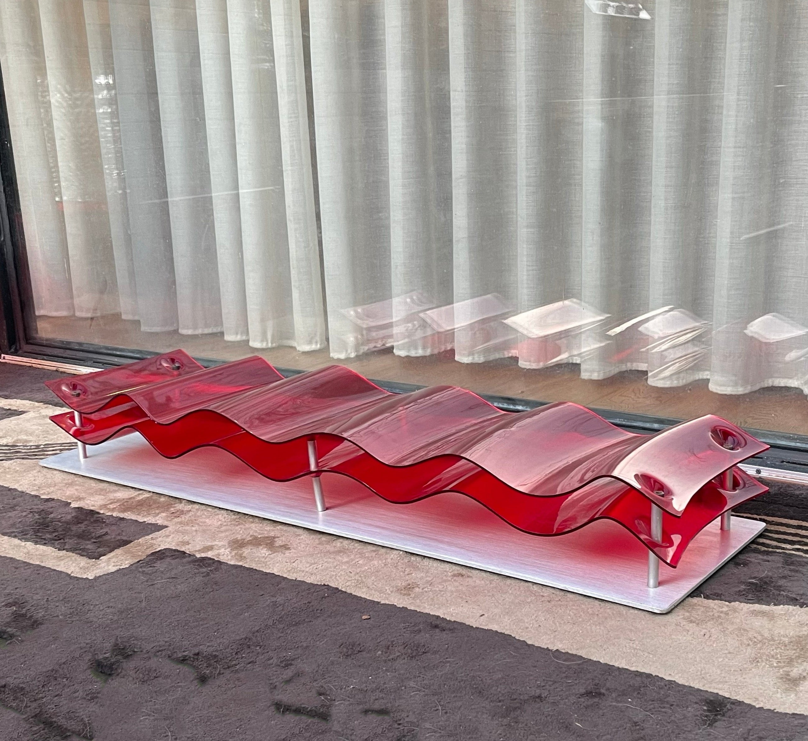 Perspex Wave Sculpture – Didi and Dora